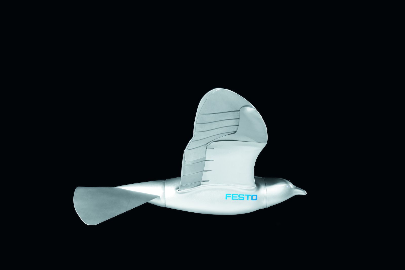 SmartBird_Flying_Bird_Electronic_drone_Festo_SkySpirit_Bionic_9 ...